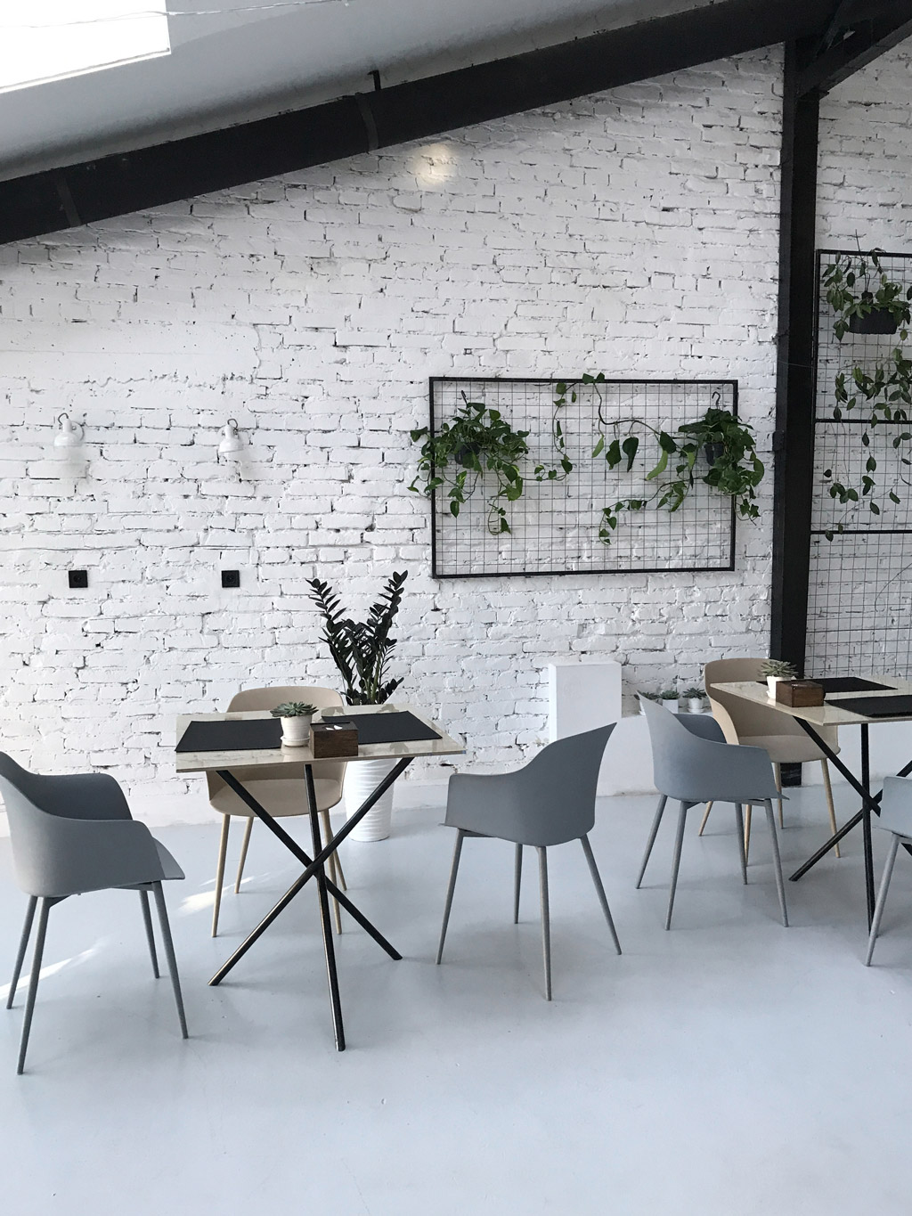 12+ Table Organization Design Ideas - Aastitva