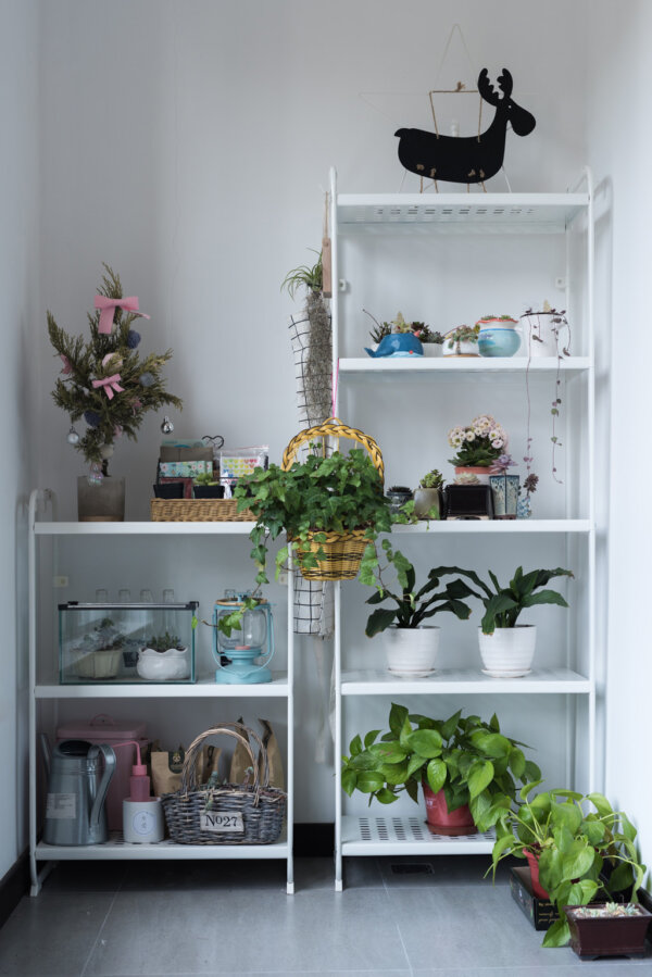 21 Unique Wall Storage Design Ideas for your home. - Aastitva