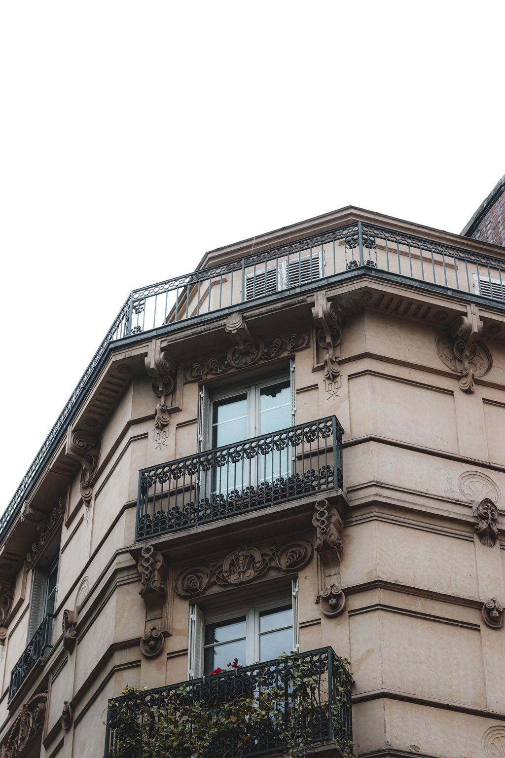 17 Classical Facade Design Ideas which are simply amazing - Aastitva