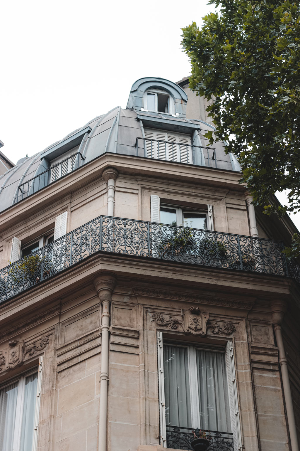 17 Classical Facade Design Ideas which are simply amazing - Aastitva